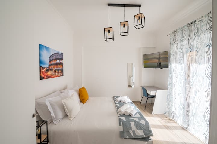 Cozy Apartment "Vacanze Romane Tuscolana" - Rome