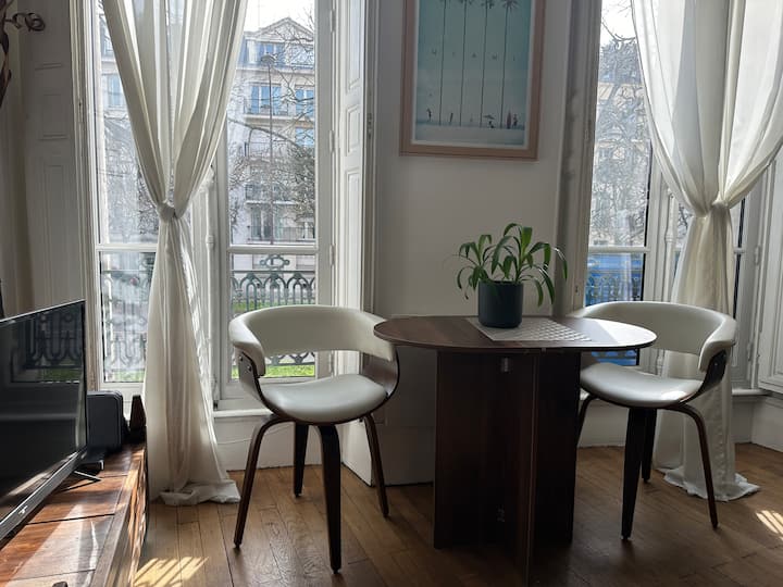 Le Soleil De Versailles - Versailles