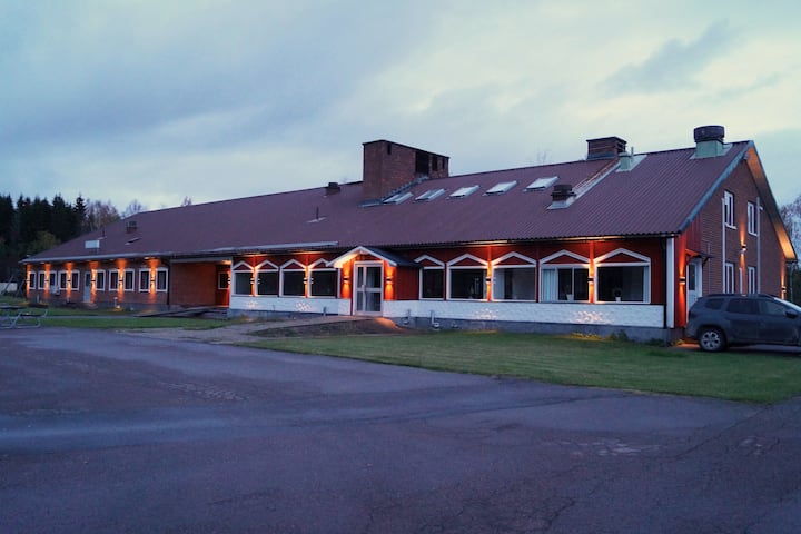 Folkets Hus Lgh 2 - 65kvm - Sunne