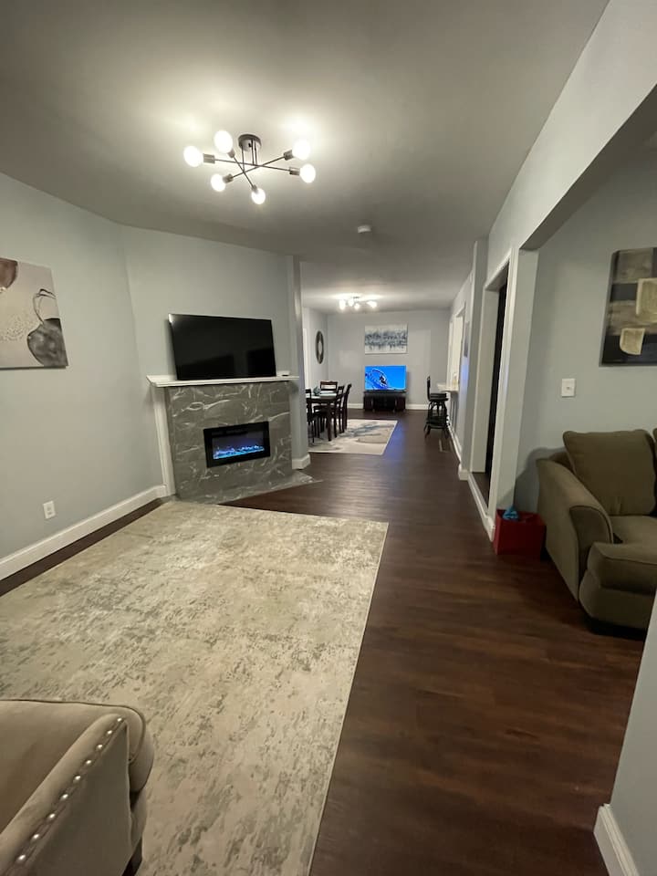 Cozy Reno By Cleve Clinic - Cleveland