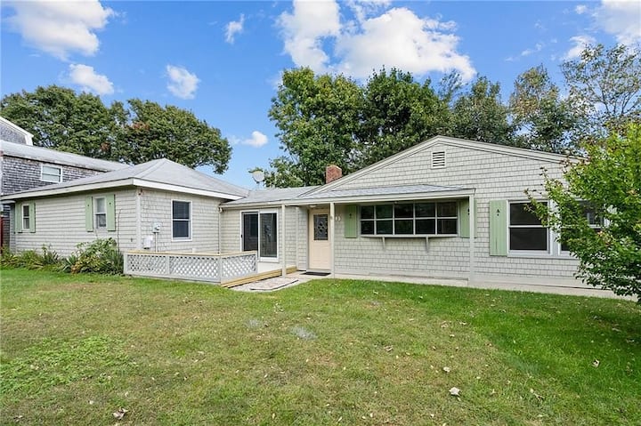 Highland Beach House - Rhode Island