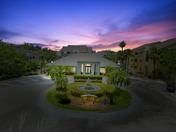 Lovely 2 Beds Condo Heated Pool. - Clearwater, FL