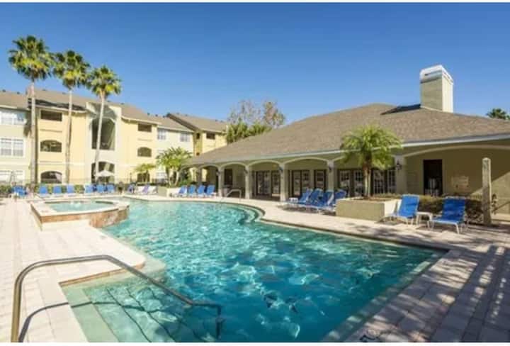 Lovely 2 Beds Condo Heated Pool. - Clearwater, FL