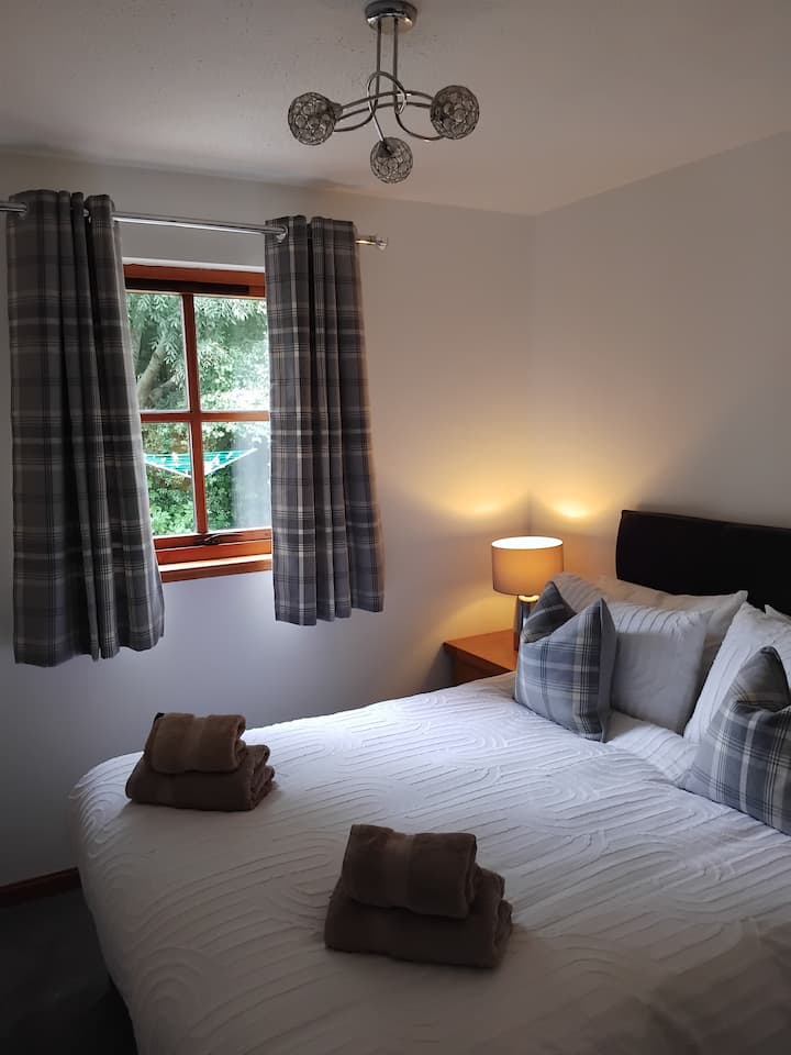 125 Miller Street 
Apartment - Inverness