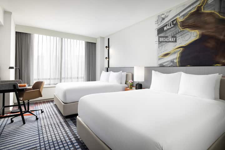 Deluxe Two Queen With Stunning City View - Manhattan, NY
