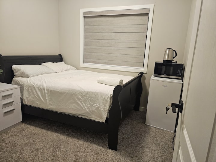 Private, Comfortable Single Room. - Winnipeg