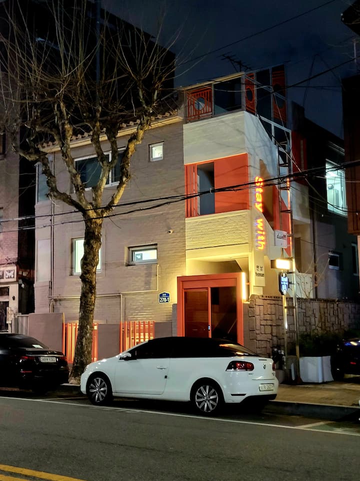 Lovely / 2room, 2bed / Stay With Hongdae - B - Seoul