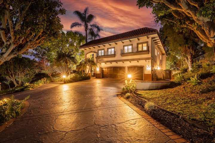 Spanish Villa • Disney • Pool • Sauna - Laguna Beach, CA