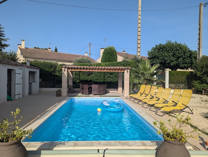 Villa Familiale En Provence Avec Piscine Privée - Pélissanne