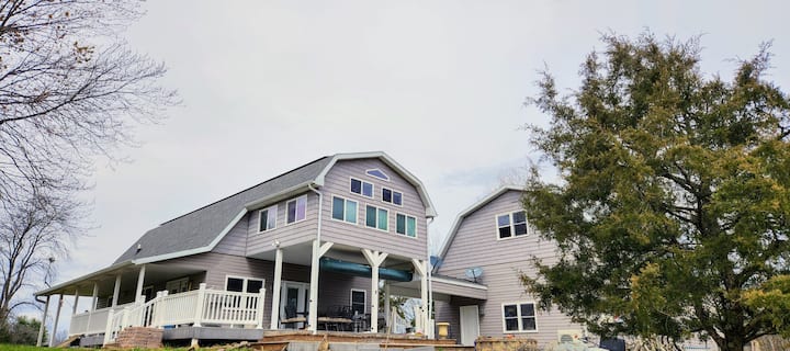Bluestem Retreat - Carbondale