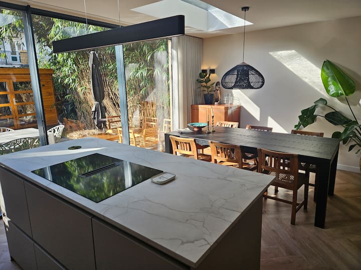 Modern Newly Renovated Apartment With Garden - Amsterdam