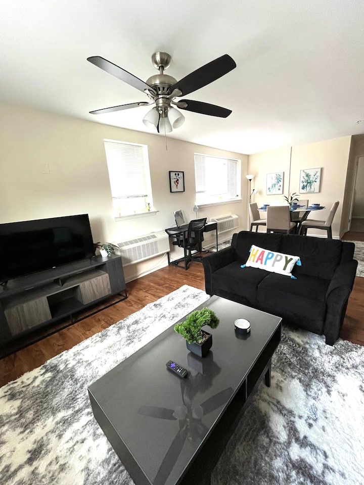 Charming Cozy Stay - Rockville, MD