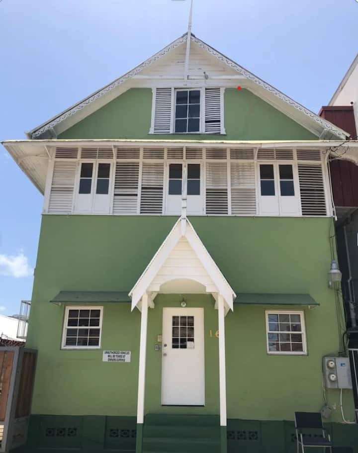 Comfort Of Home, Newtown, Pos - Port of Spain
