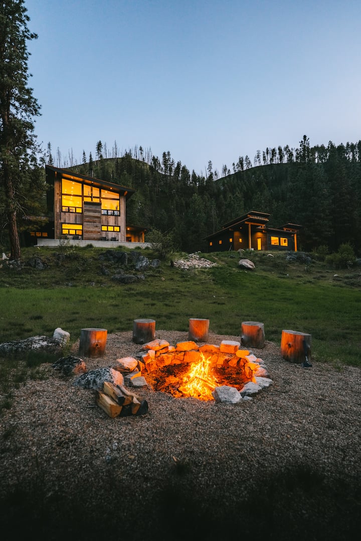 Main And Guest House Southfork - Garden Valley, ID