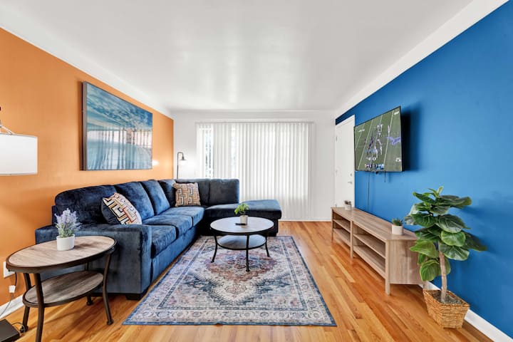 The Birmingham Maple |  3bd Family Loft - Southfield, MI