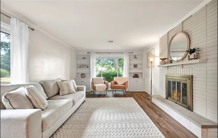 Tranquil Touchdown House - Canton, OH