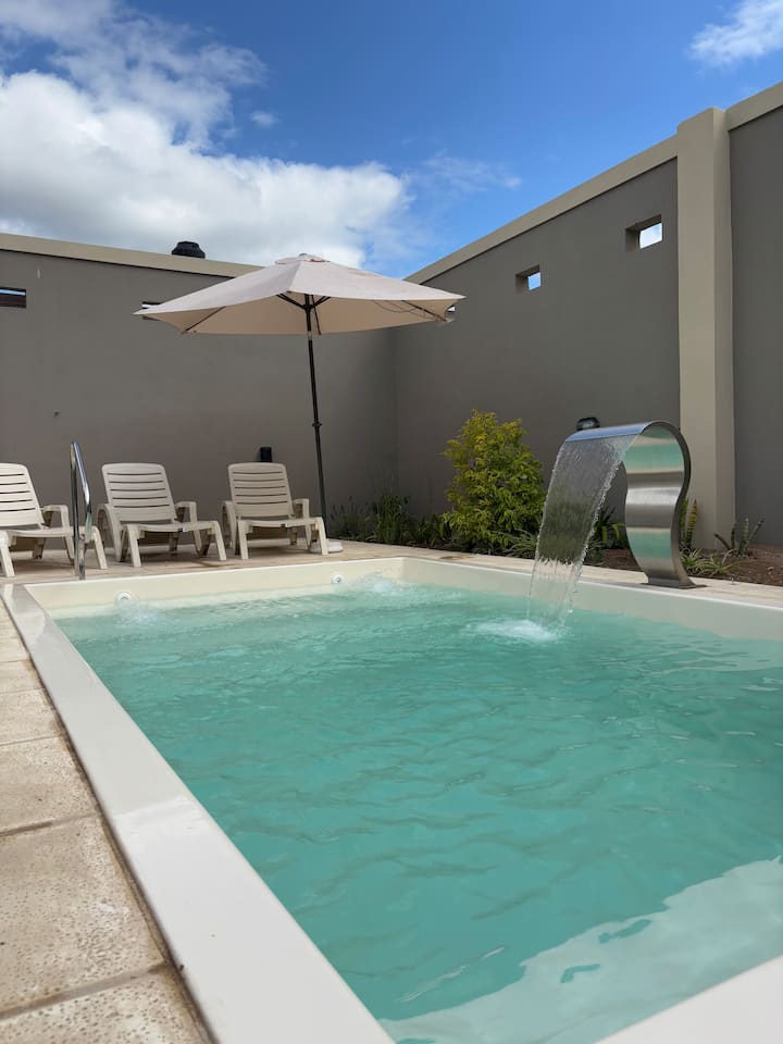 Monoambiente Para 4p. En Complejo Con Piscina - Colón