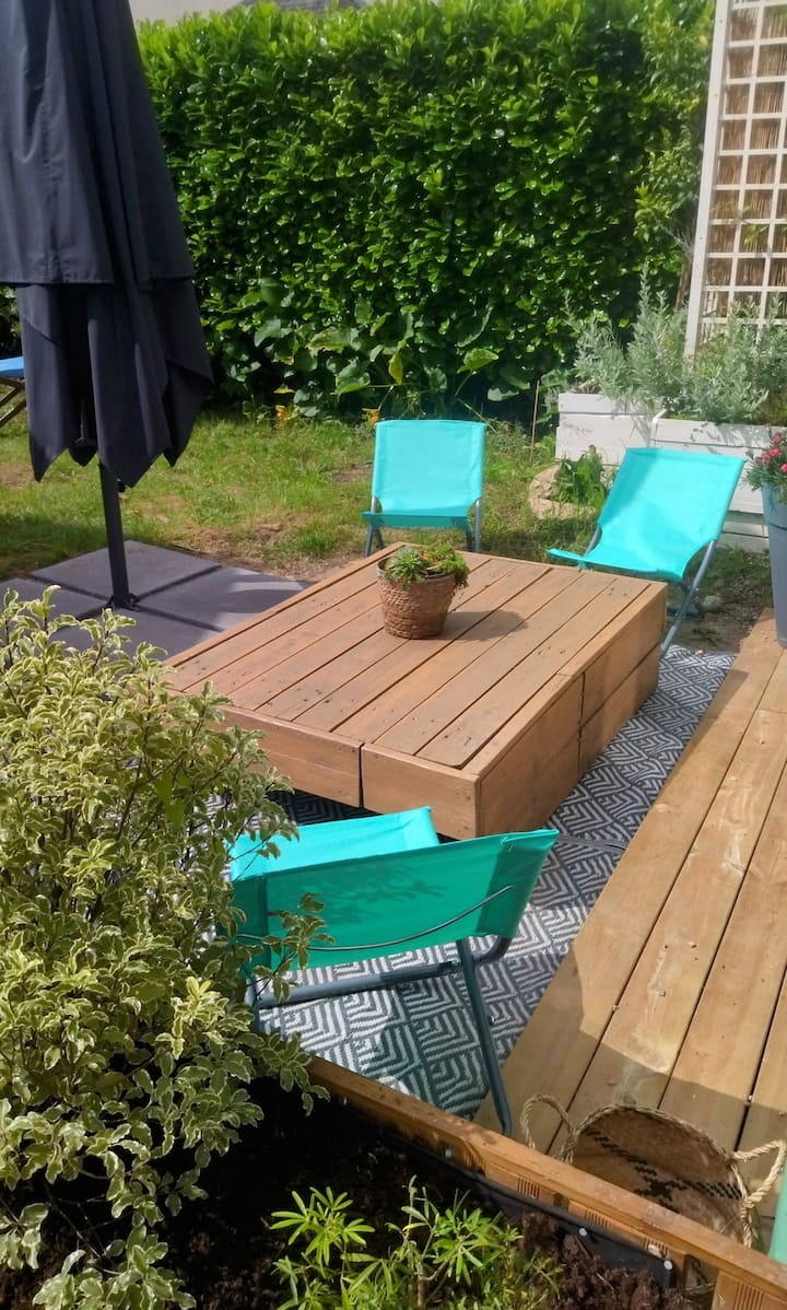 Maison Au Calme : La Jolie Parenthèse - Ibis budget Brest Sud Plougastel