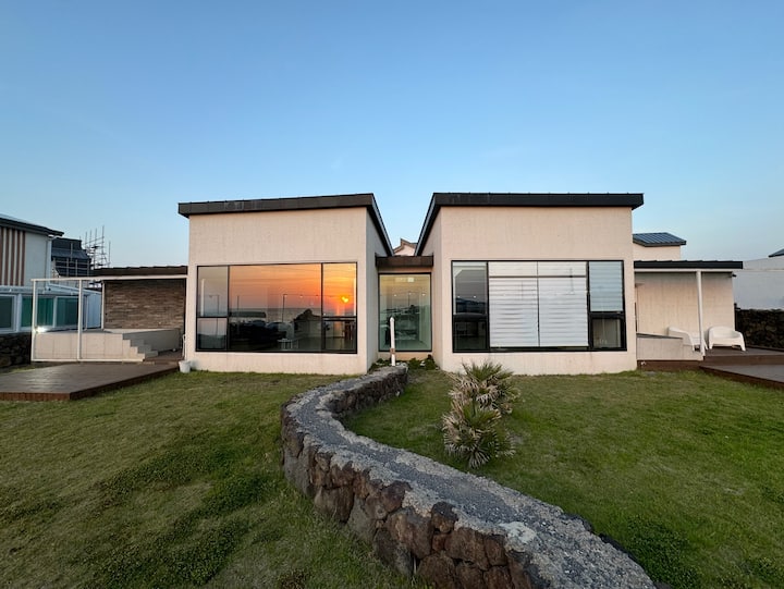 Cozy 4 Bed Room House,단체숙소,가족여행 - Jeju-si