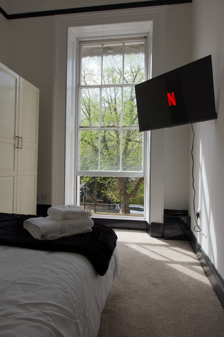 1 Bedroom Flat - The Onyx - Cheltenham