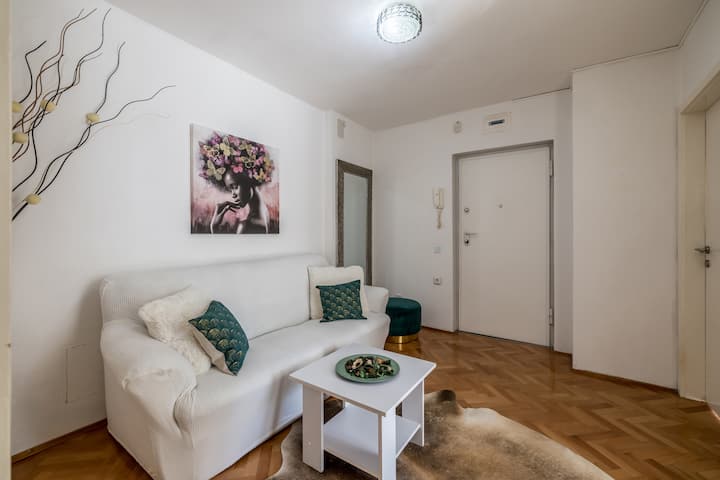 Two-bedroom Apartment With A Balcony Nera - Split