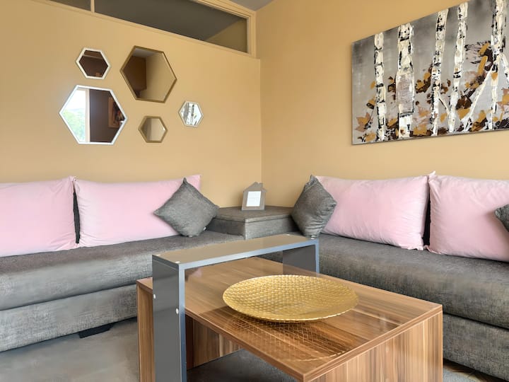 Hypercentral Cosy Studio With Park View - Agadir