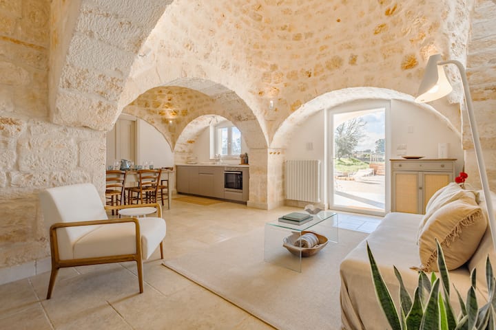 Trullo In Central Valle D'itria With Private Pool - Apulia