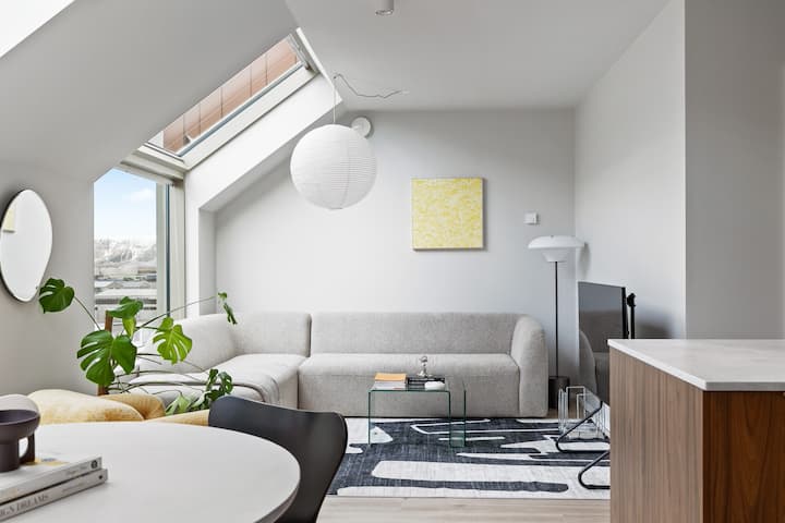 Skylight Lux 3br/2ba With Free Parking City Center - Reykjavík