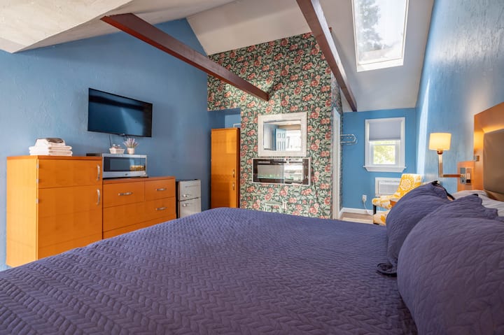 Pet Friendly King Suite In A Great Location - Harwich, MA