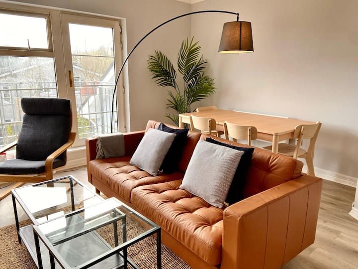 Modern And Spacious No.6 - Sleeps 6 - Free Parking - Galway