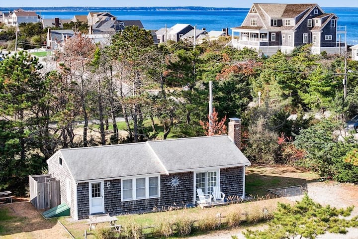 Seaside Cottage: Steps To Private Beach Access - Scusset Beach State Reservation, Sagamore Beach