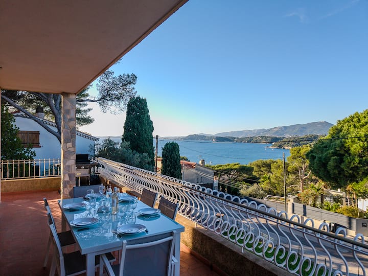 Magnifique Villa Avec Vue Mer Exceptionnelle ! - Le Pradet