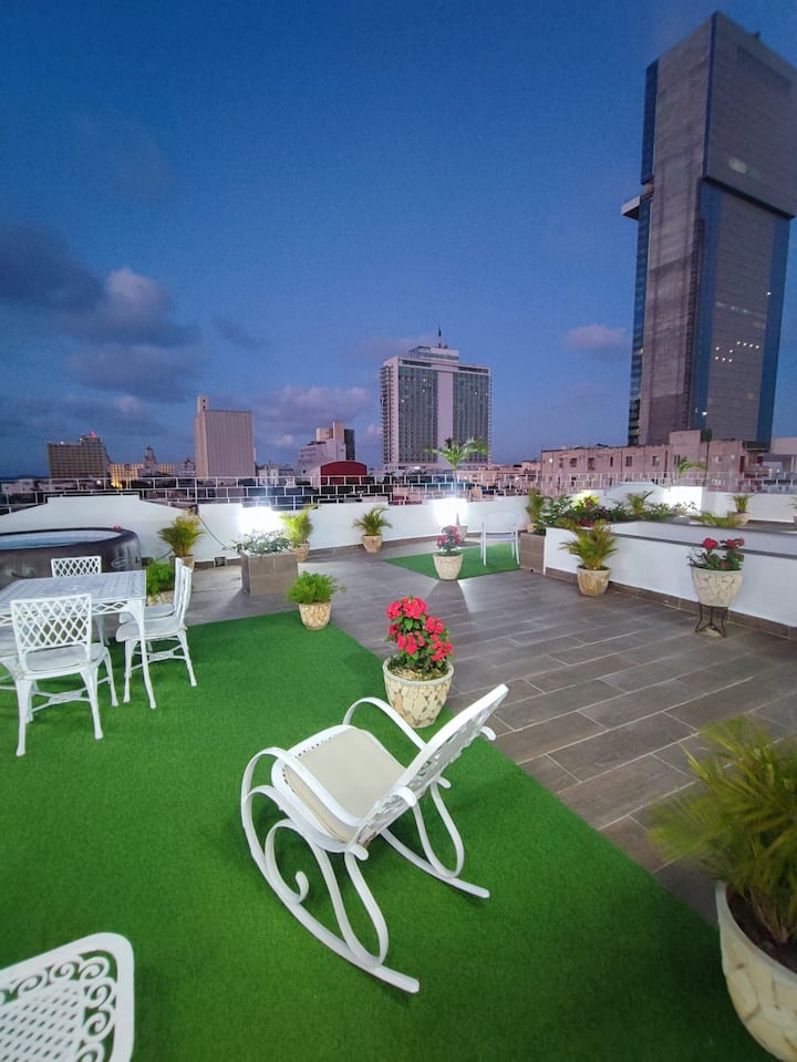 Attico Vista Mare Con Piscina E Luce Sempre - La Havane