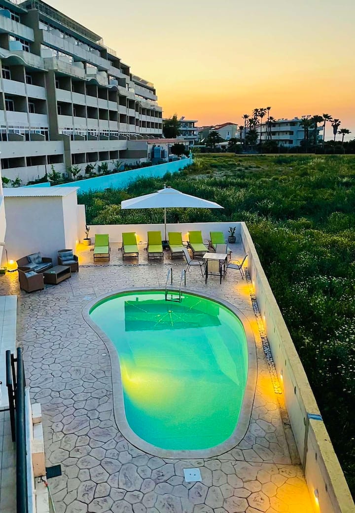 White&blue Luxury Suites - Rhodes (Greece)