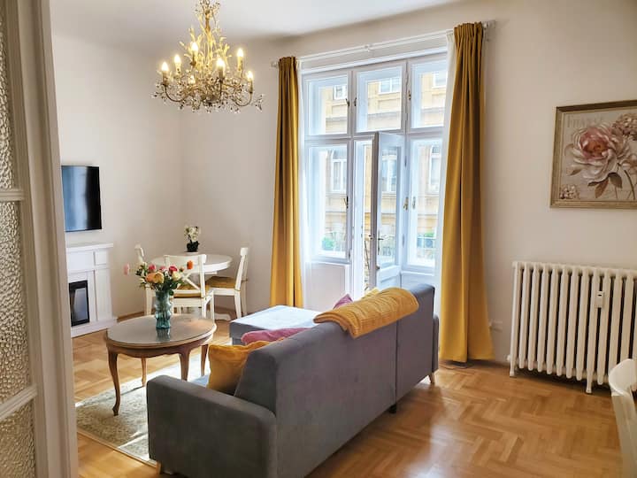 Elegant Apt Near Castle District - Budapest