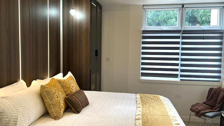 Luxury One Bedroom Apt-  Near Kingston Us Embassy - Kingston