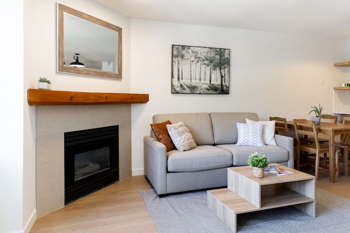 Whistler Vill 1br:hot Tub, Fire-walk To Everything - Whistler