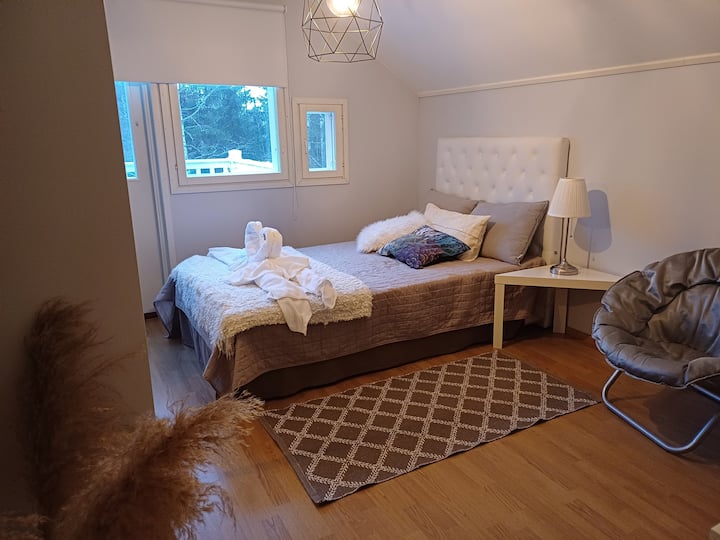 Okt. Yläkerta Aamupalalla, Parveke, Sauna,jacuzzi - Tampere