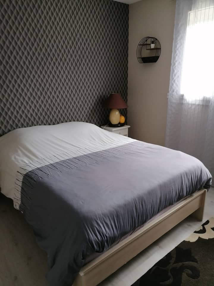 Tout Un éTage Rien Que Pour Vous , 1 Chambre - Chaumont