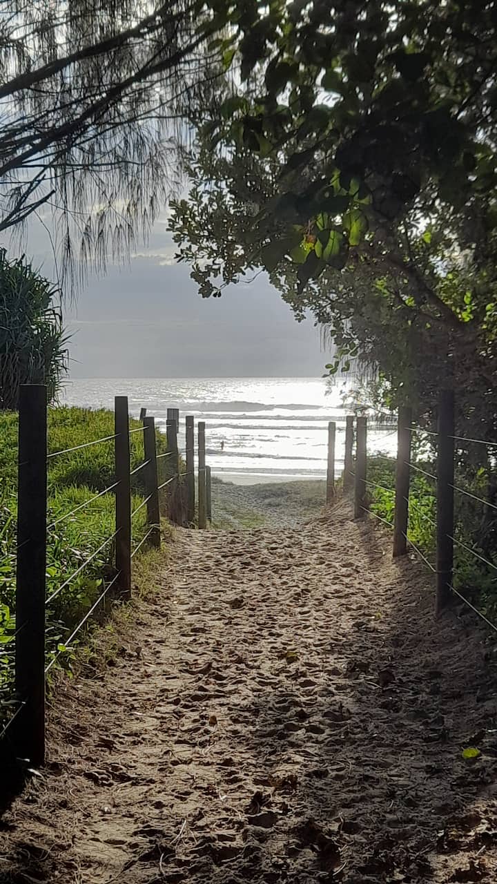 Coolumcoseycorner - Peregian Beach