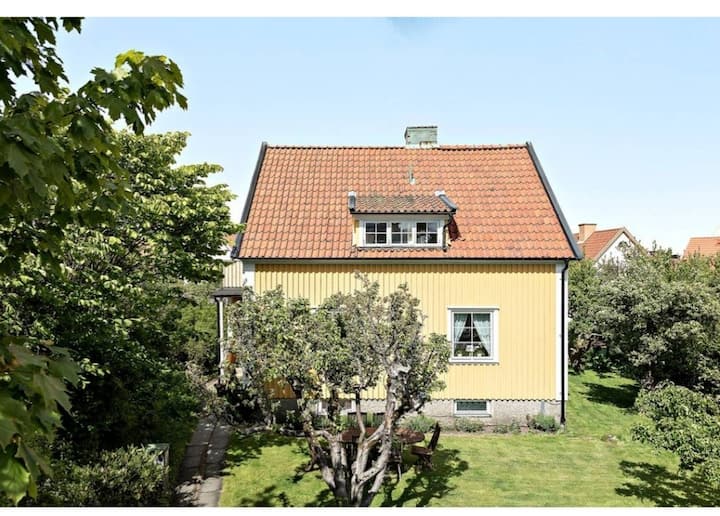 Hus Perfekt För 2 Familjer I Familjevänligt Område - Gothenburg