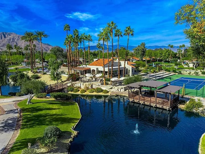 Casa De Luz • Gated Condo W/ Pools + Tennis - Palm Springs, CA