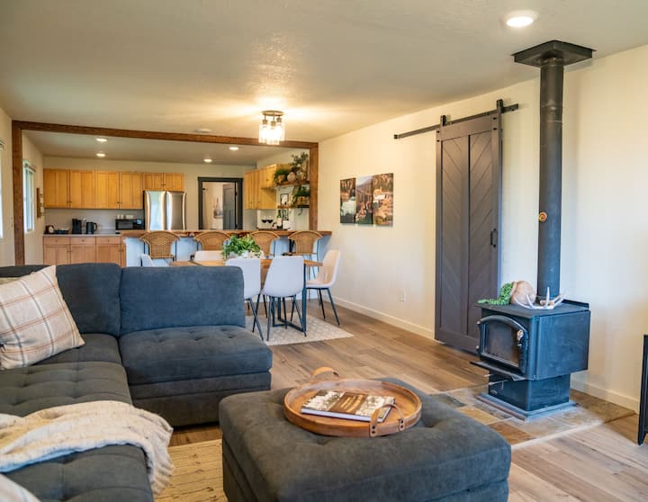 Kootenai River Retreat
Experience Montana! - Libby, MT