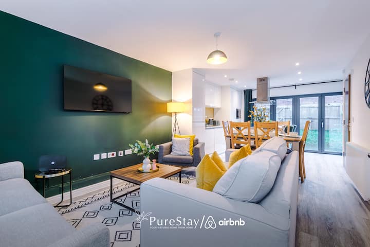 Beautiful 5 Bedroom Home In Manchester Sleeps 10 - 曼徹斯特