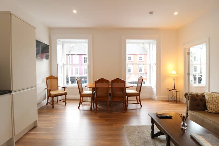 60 Clanbrassil Street Apartment 1 - The Commons