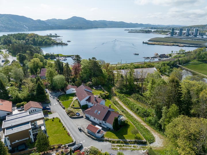 Cosy And Modern House 100 Meters From The Fjord - Stavanger