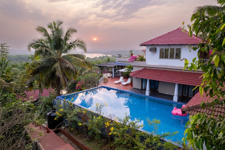 River View 5bhk Villa - ゴア