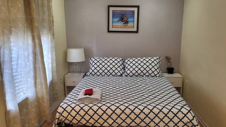 U4 - Cozy 1br/1ba Walkup Apt In Dt Phx W/ Pkg - Phoenix, AZ