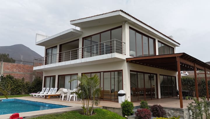 Bienvenidos A Nuestro Lujoso Refugio De Pachacamac - Peru