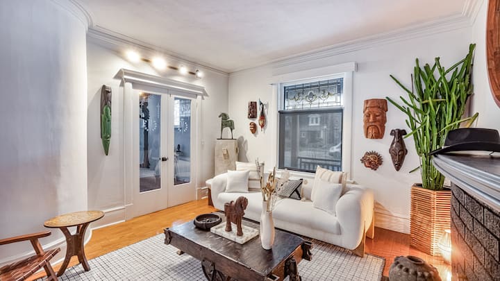 Exquisite Luxury Estate - Steps To Downtown - Toronto, ON